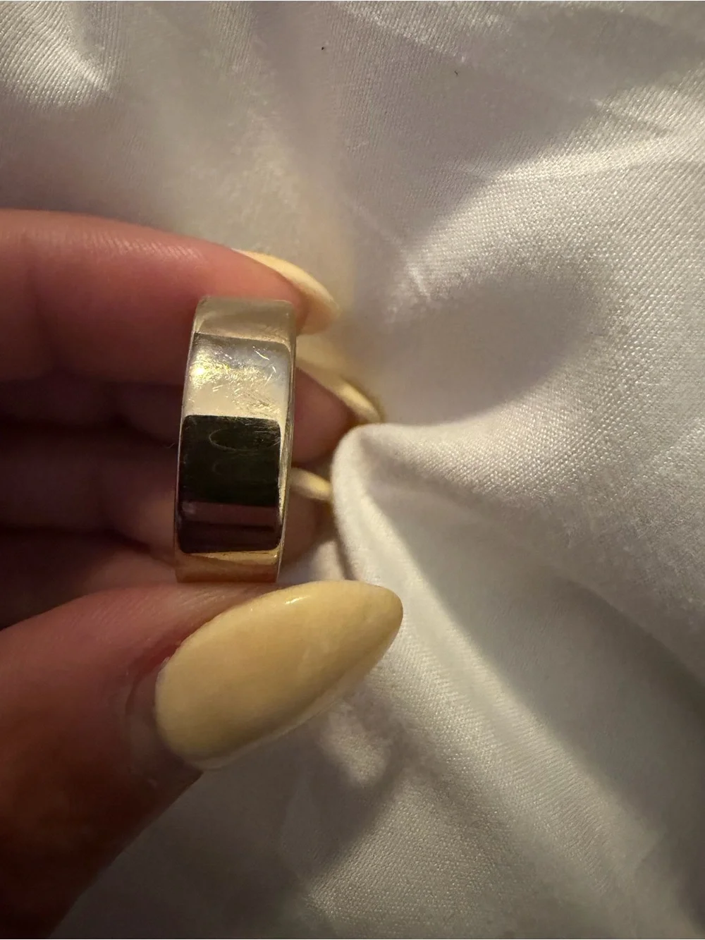 Oura | Jewelry | Gold Oura Ring Size 9 | Poshmark